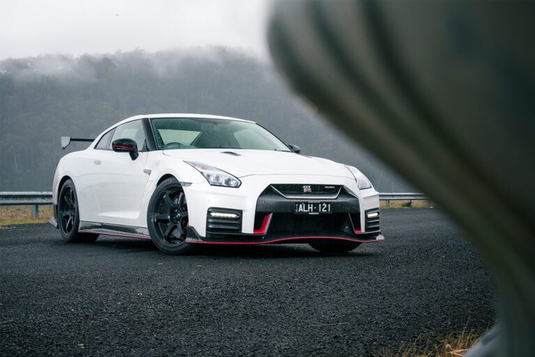 Nismo 400R & Nissan GT-R Nismo – Godzilla reunion