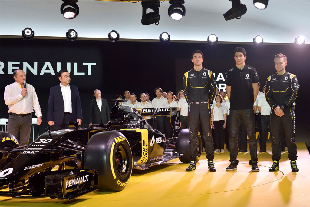 Aussie to lead Renault F1 assault