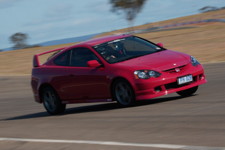 Honda Integra Type R vs Type S comparison review: Classic MOTOR