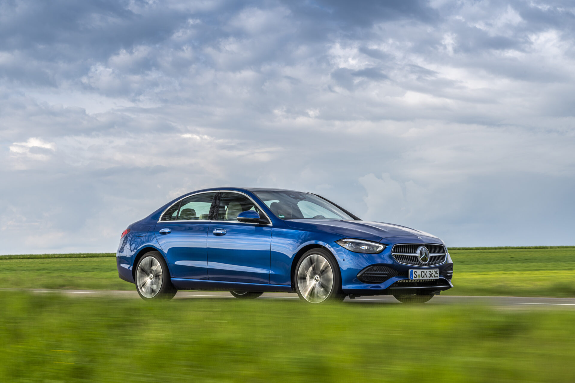 Mercedes-Benz C300 | Price, Reviews & Specifications