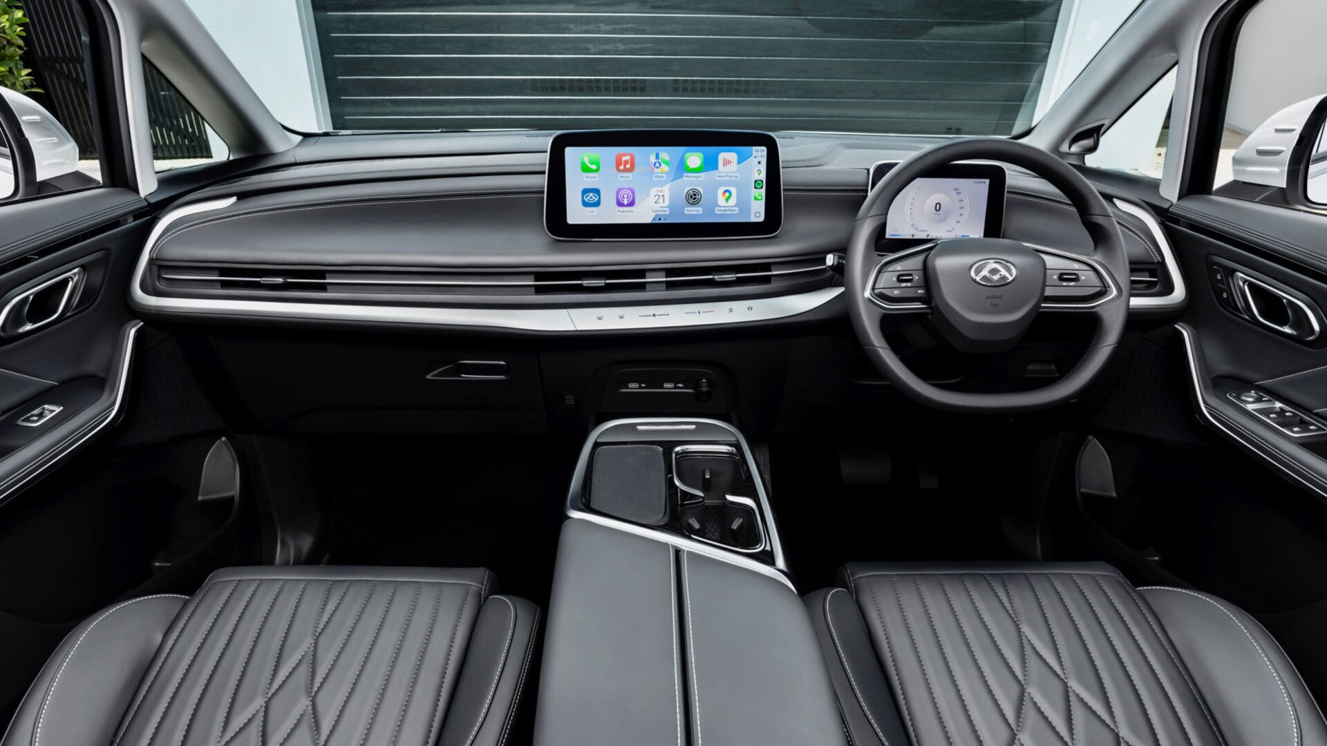 LDV expands lineup with new eight-seat MIFA family truckster