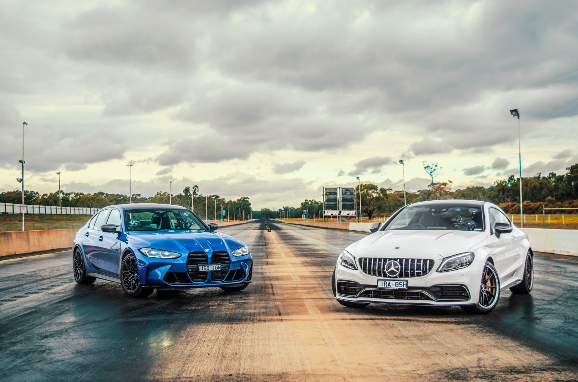 2021 BMW M3 Competition v Mercedes-AMG C63 S drag race