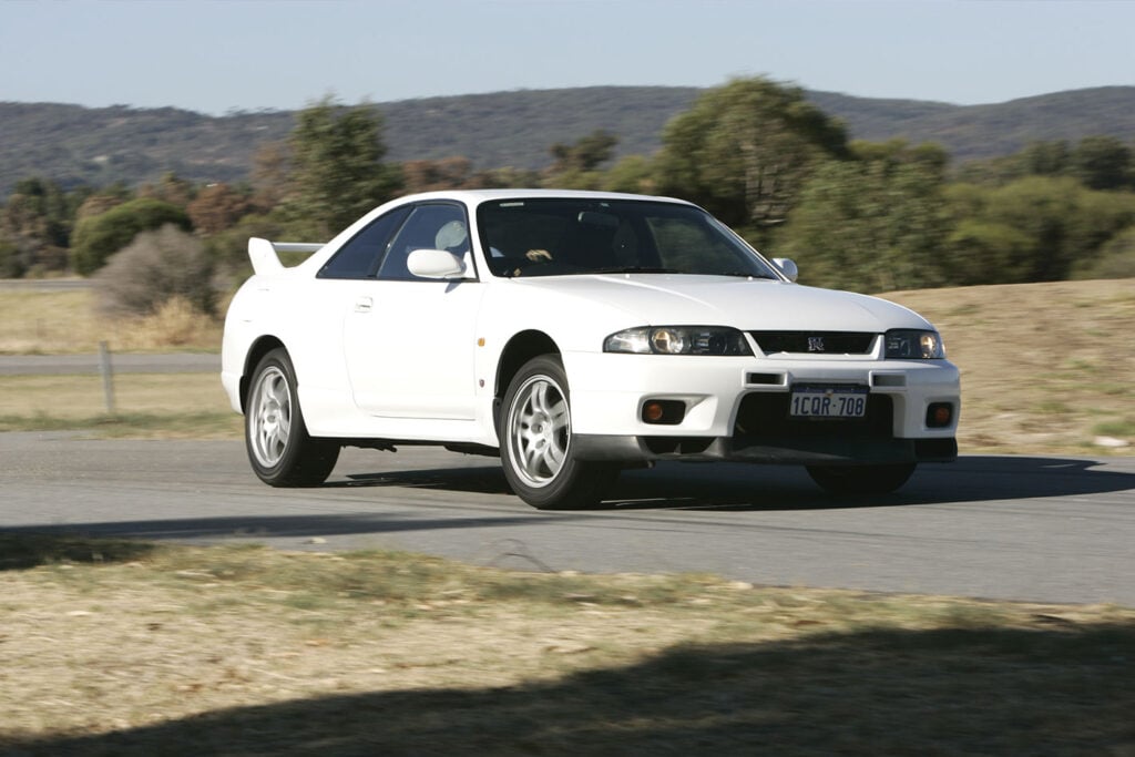 MOTOR archive 2008: Nissan R32 v R33 v R34 v R35 GT-R