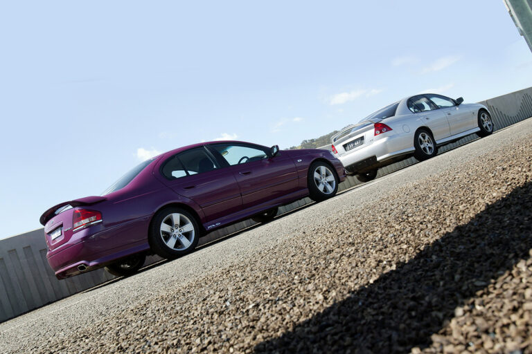 Holden Commodore SV6 vs Ford Falcon XR6 comparison review: Classic MOTOR