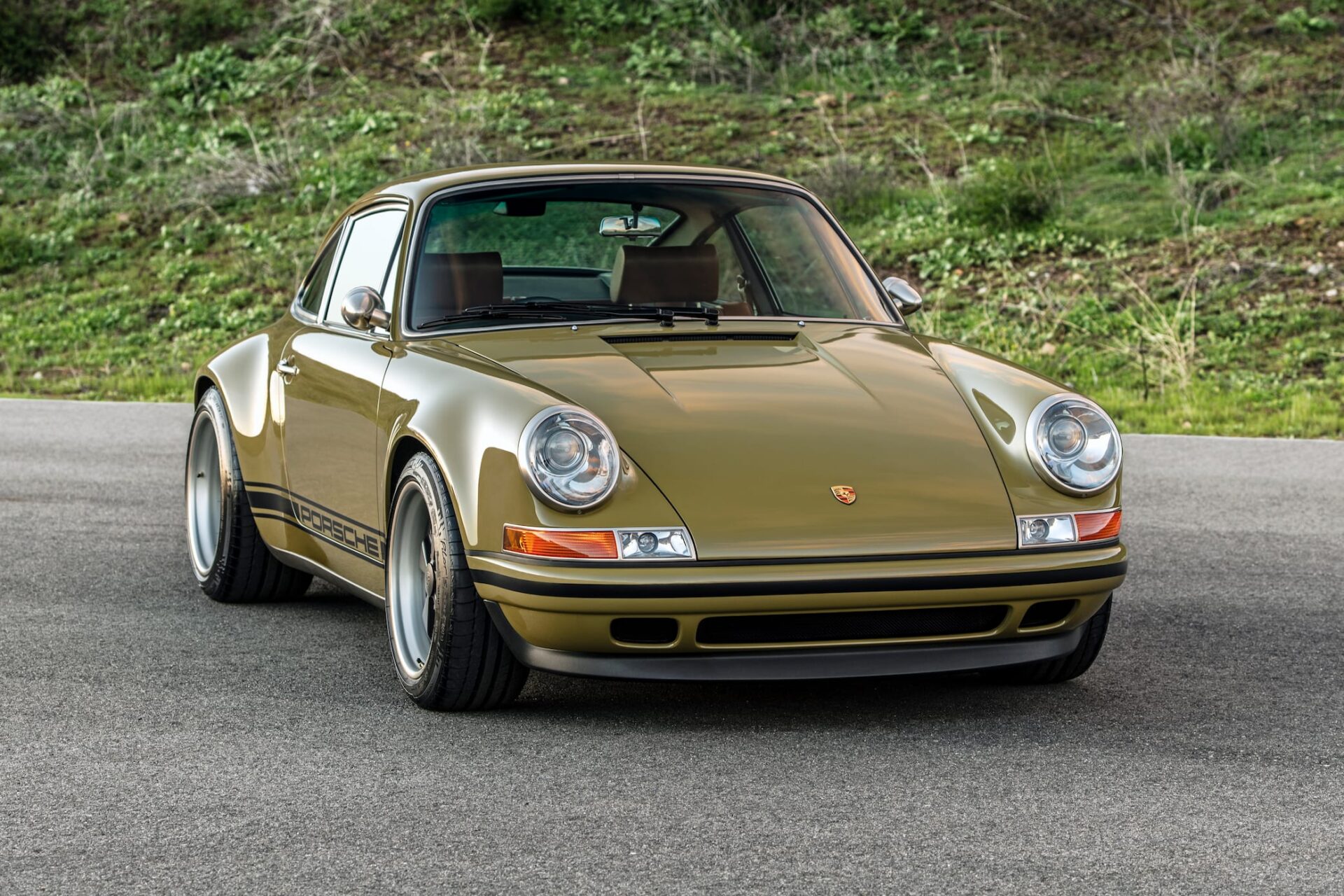 Singer Turbo Study revealed as 930 Turbo tribute