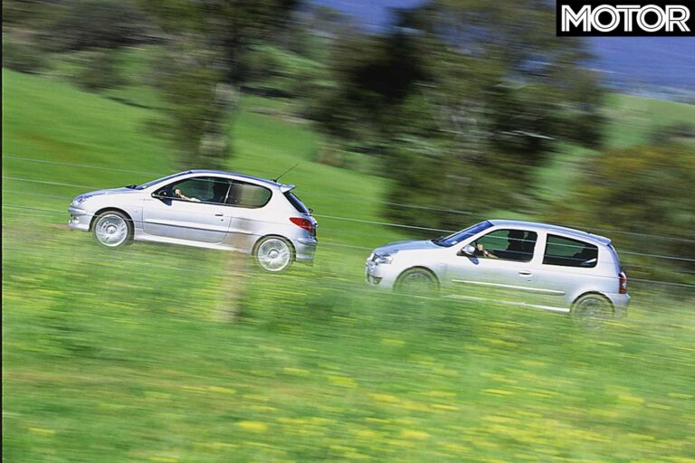 2005 Renault Sport Clio Cup vs Peugeot 206 GTi comparison review ...