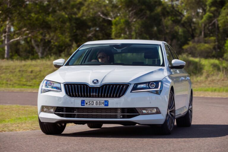 2016 Skoda Superb scores Golf R drivetrain