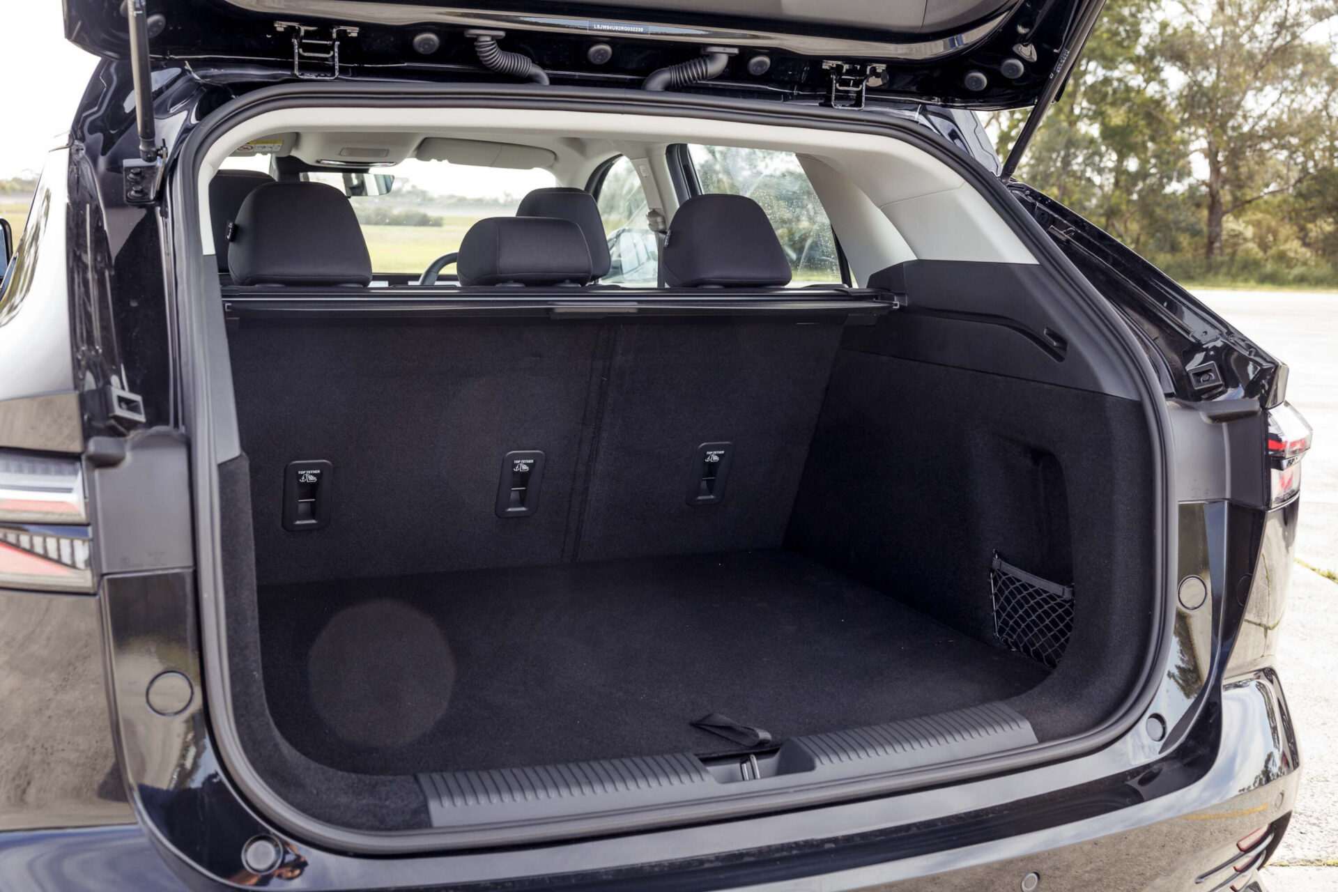 2025 MG HS review: Updated mid SUV now a serious contender