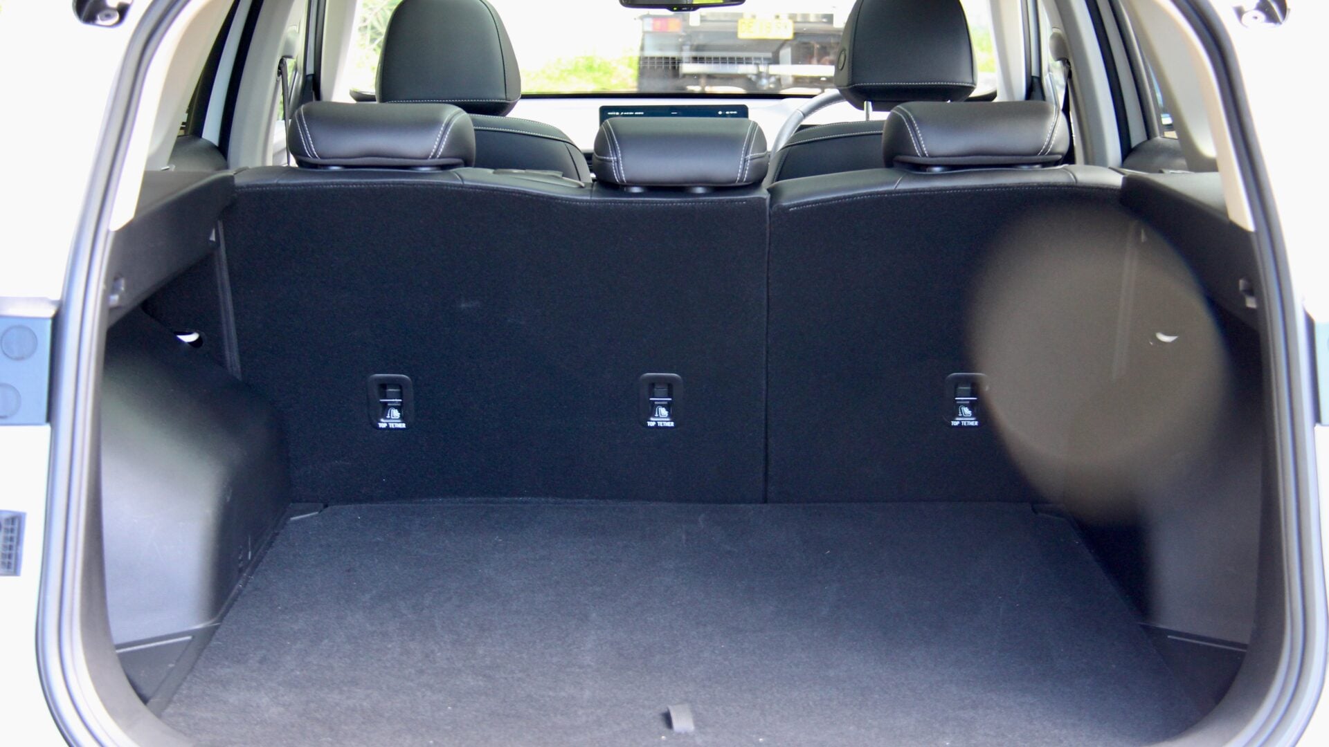 Top 10 biggest mid-size SUV boots