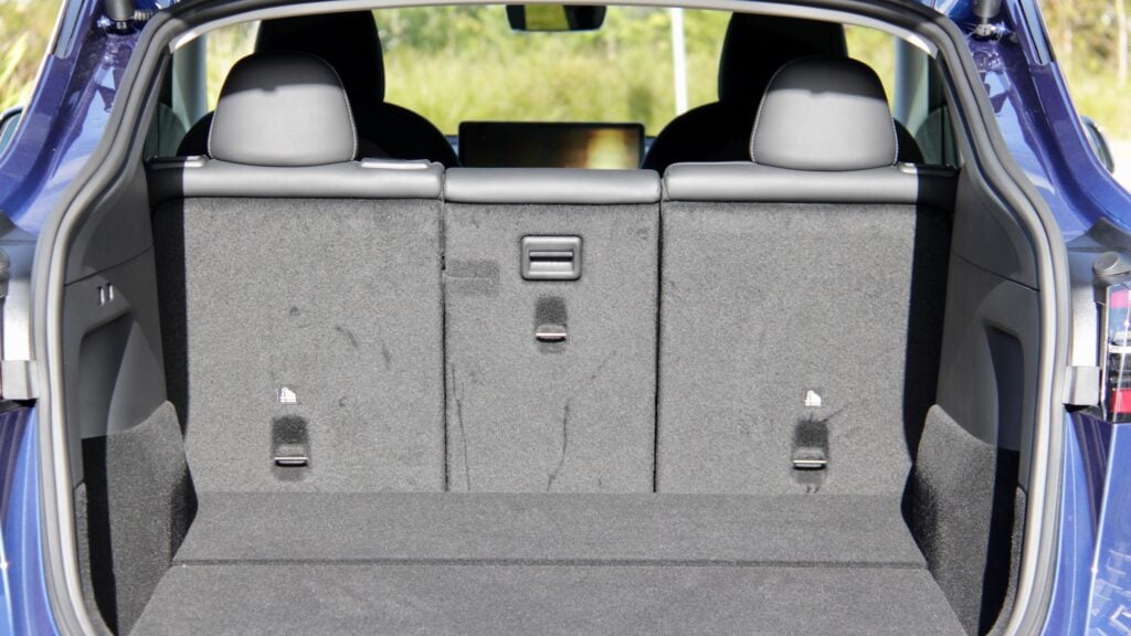 Top 10 biggest mid-size SUV boots