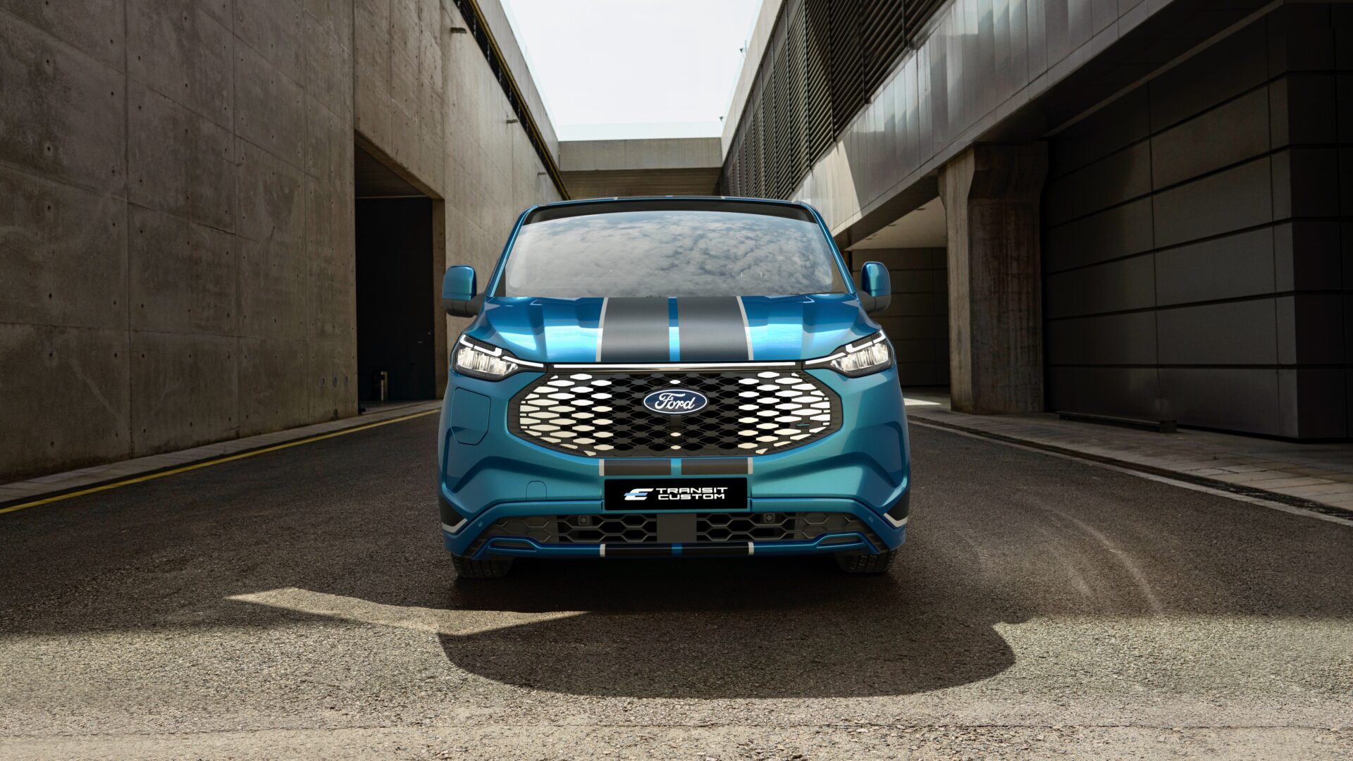 Ford launches Australia’s first plug-in hybrid van; EV also now available