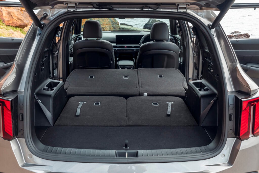Hyundai Santa Fe v Kia Sorento: Battle of the 7-seat blockbusters