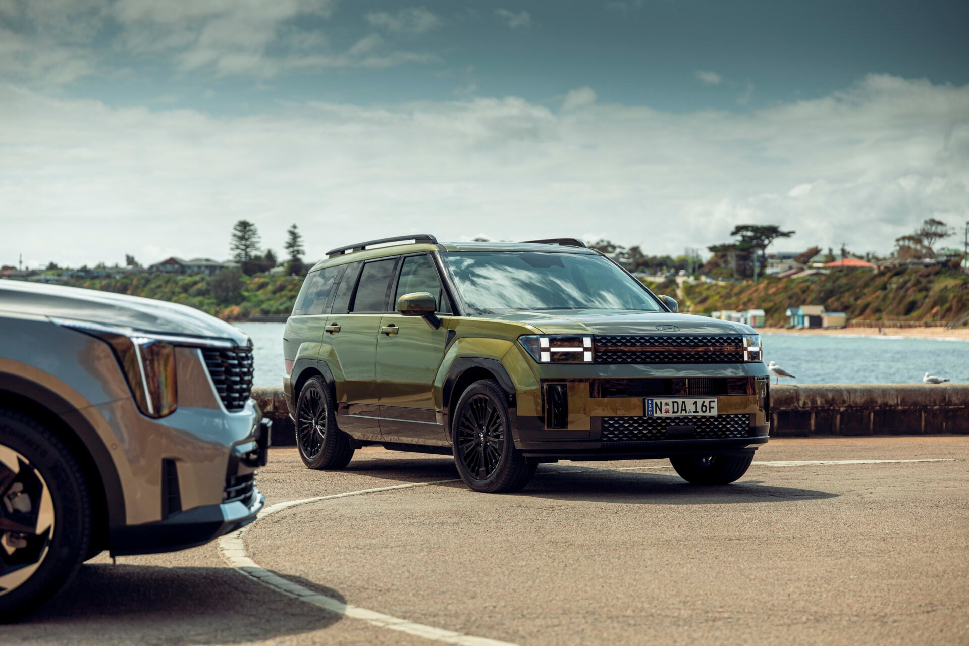 Hyundai Santa Fe v Kia Sorento: Battle of the 7-seat blockbusters