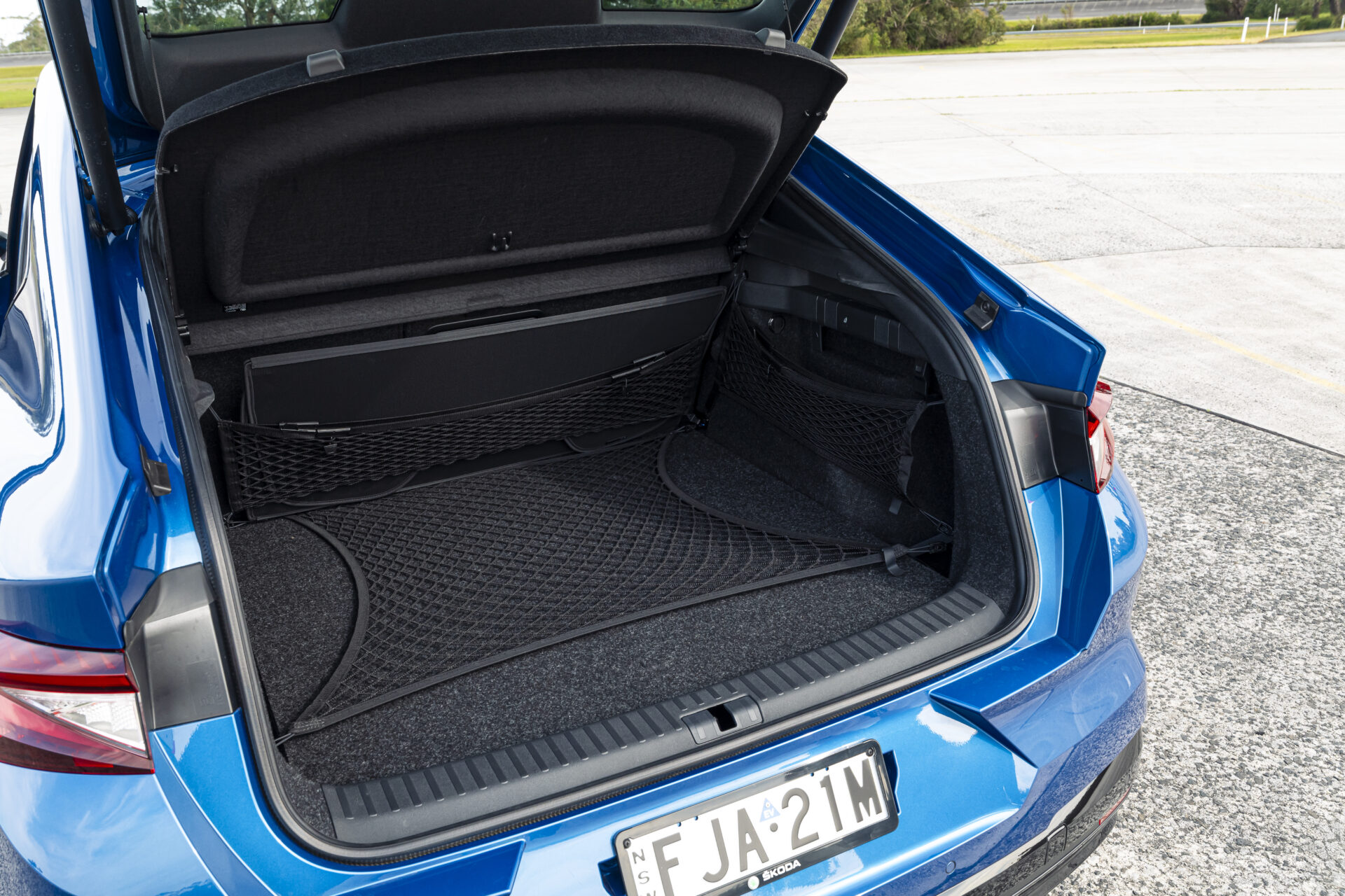 Top 10 biggest mid-size SUV boots
