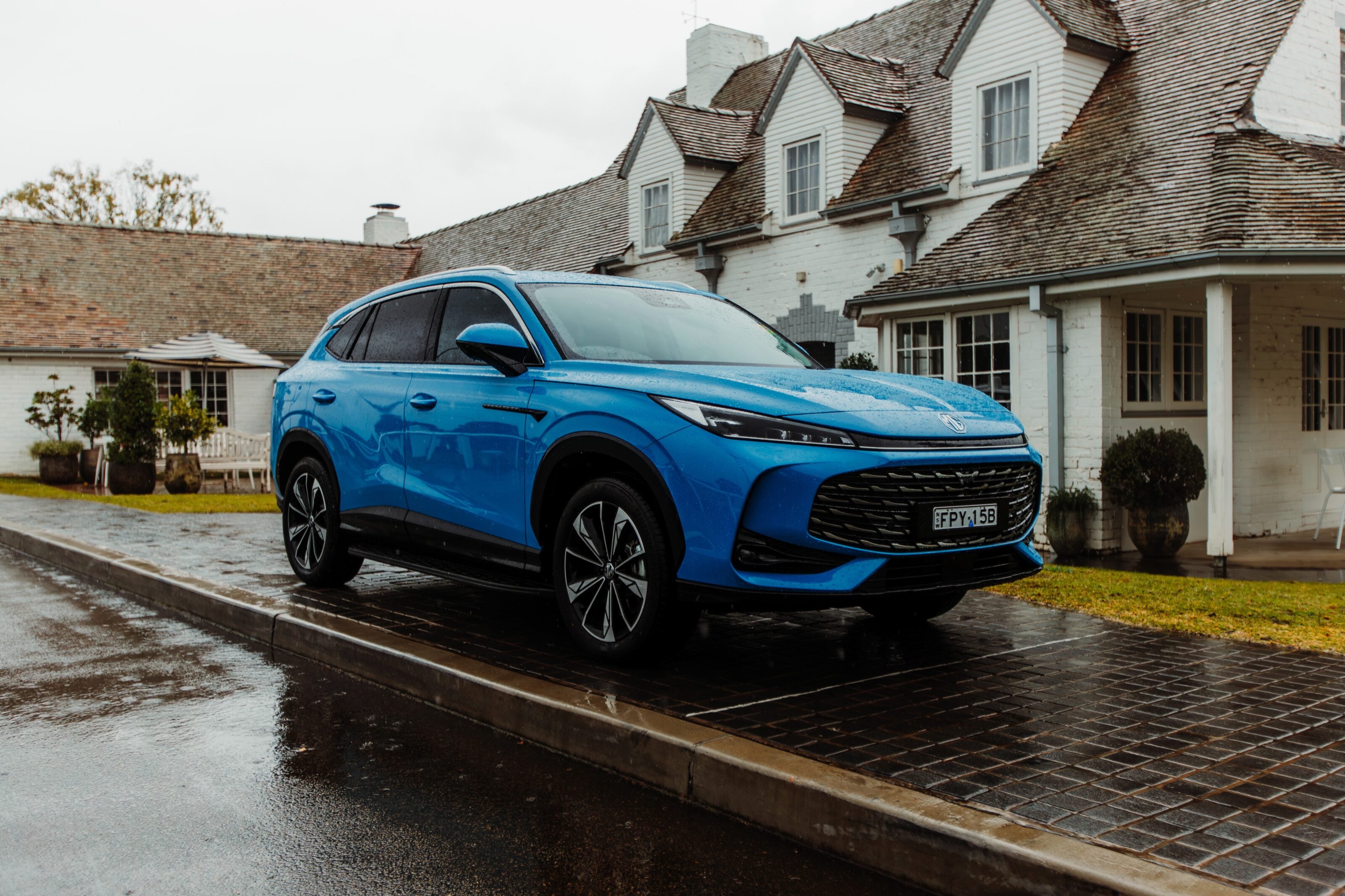 MG HS Super Hybrid PHEV mid-sized SUV priced for Australia - The AutoExec