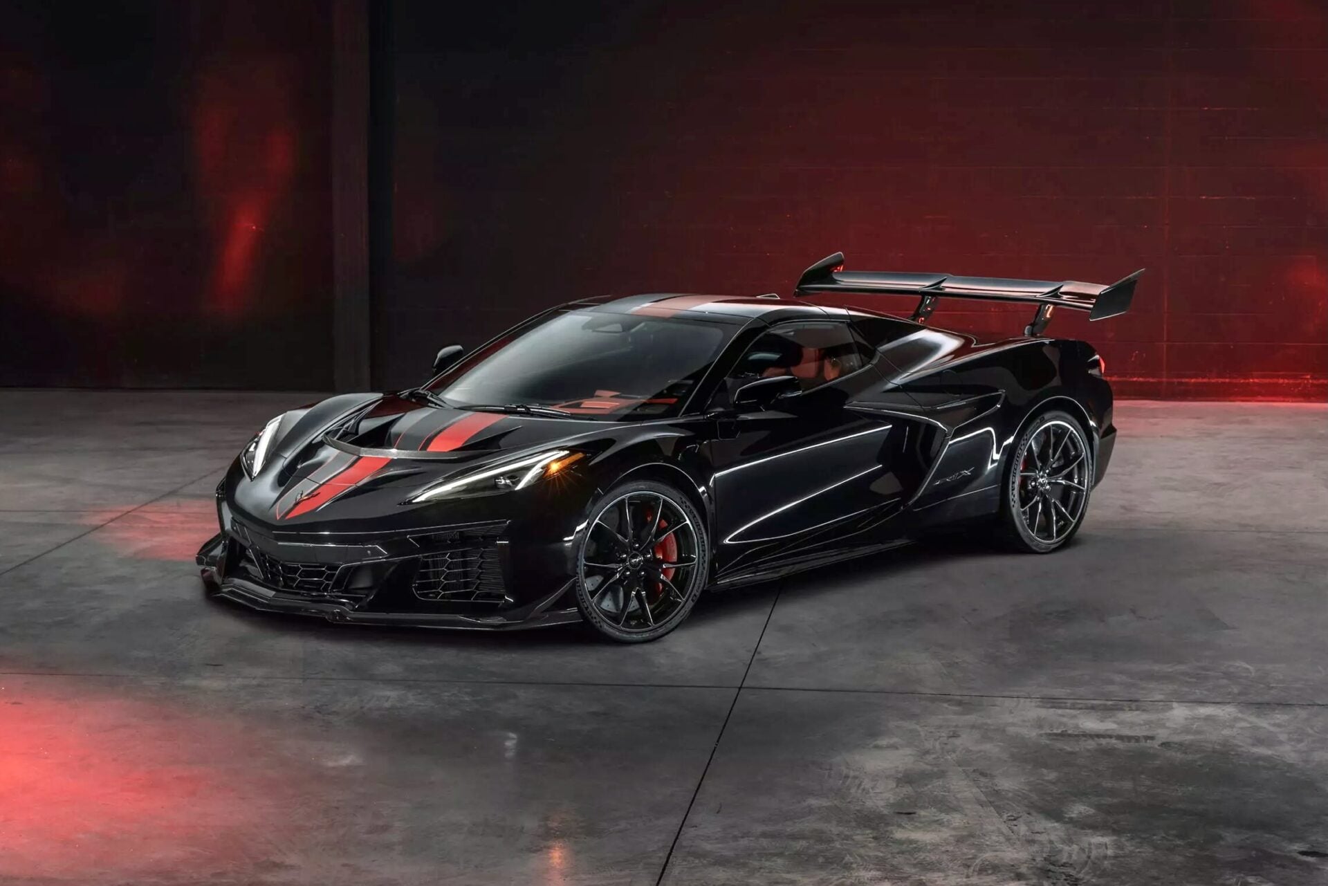 Chevrolet Corvette ZR1X: 932kW hybrid hypercar hits 100km/h in under 2 ...
