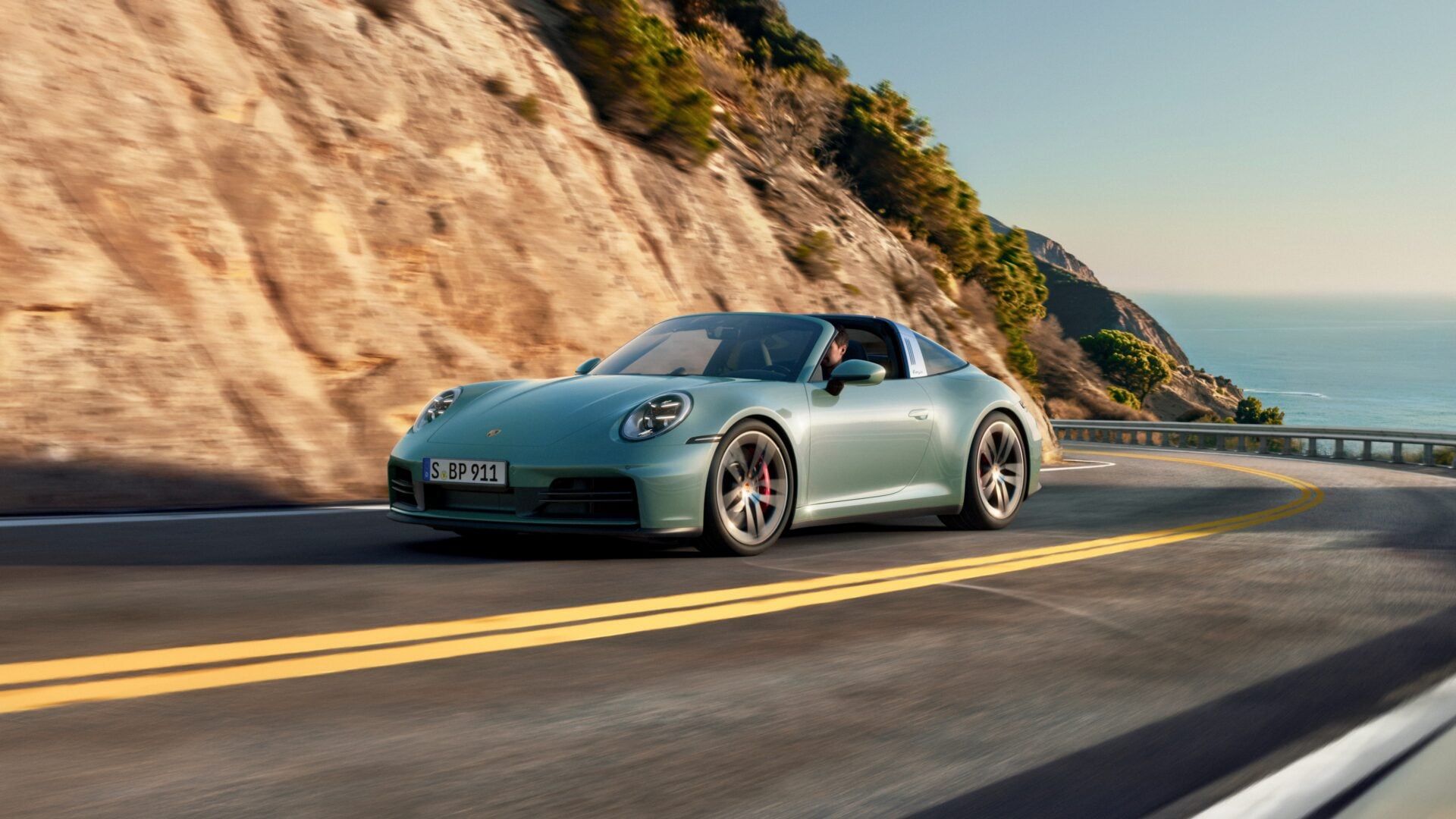 Porsche 911 | Price, Reviews & Specs