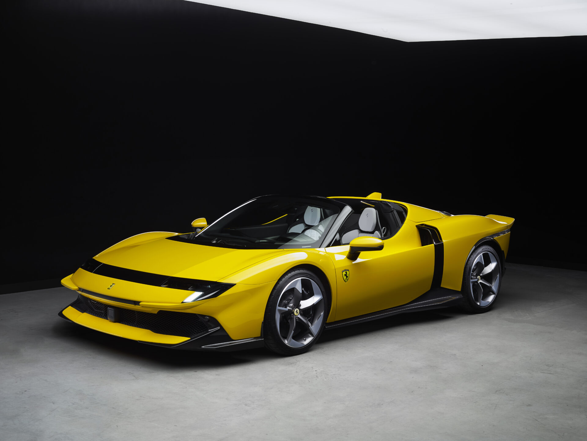 Ferrari 849 Testarossa Spider: Open-air flagship revives an iconic name