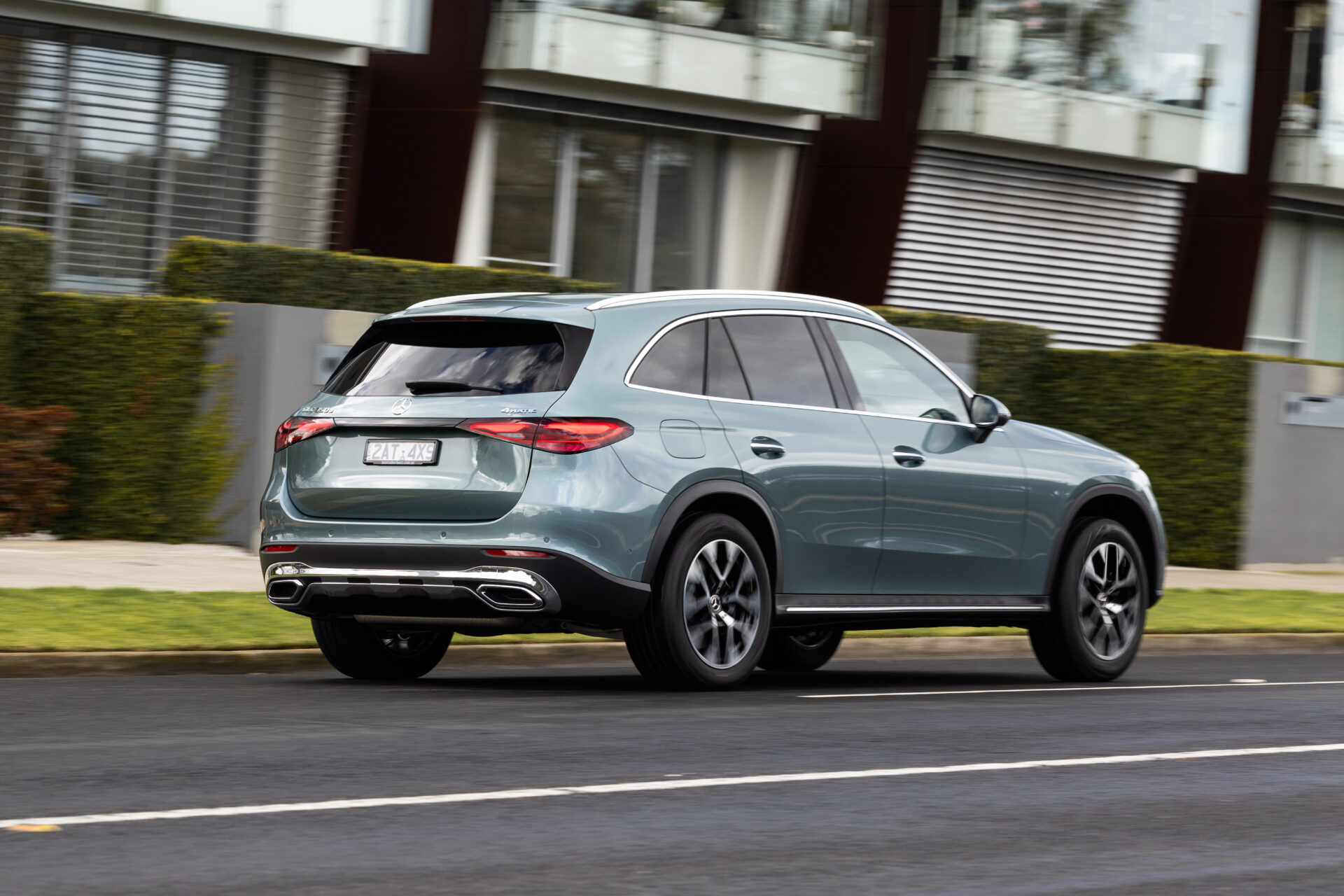 2025 Mercedes-Benz GLC 350 e: Mid-size SUV expands the three-pointed ...