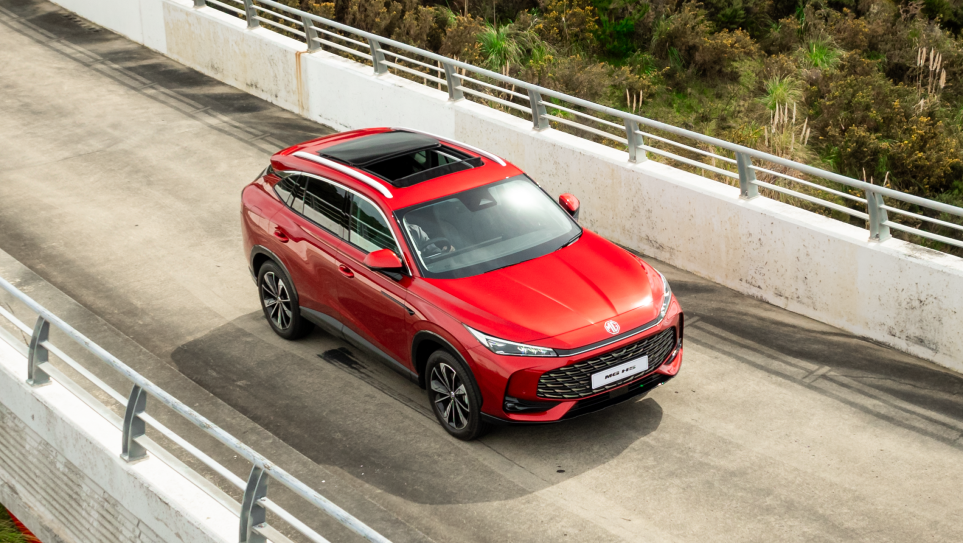 2025 MG HS Hybrid+ review: First drive reveals a serious addition to ...