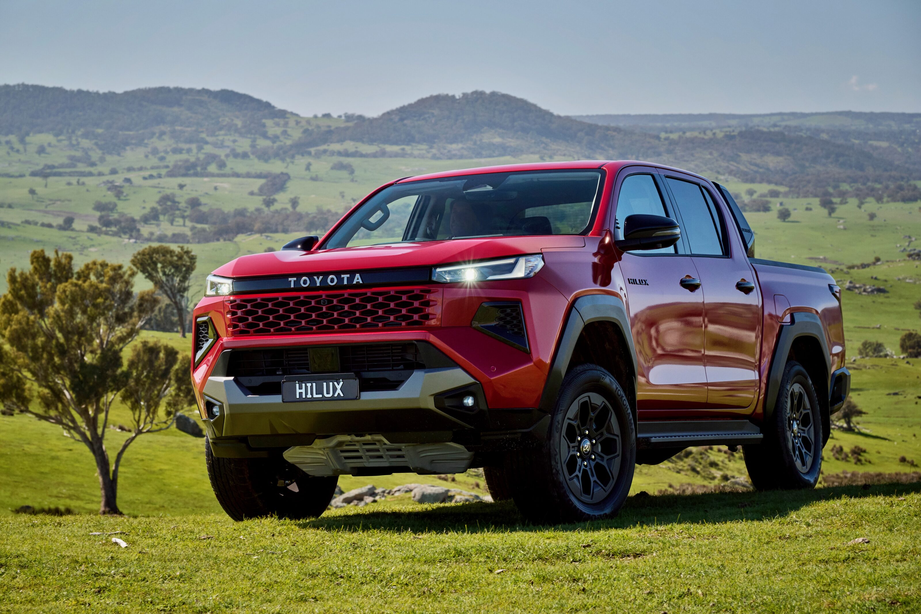 2026 Toyota HiLux revealed! Discover all the details on the new-gen ...