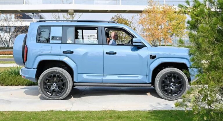 Denza B5 review: Early international verdict on the Land Rover Defender ...