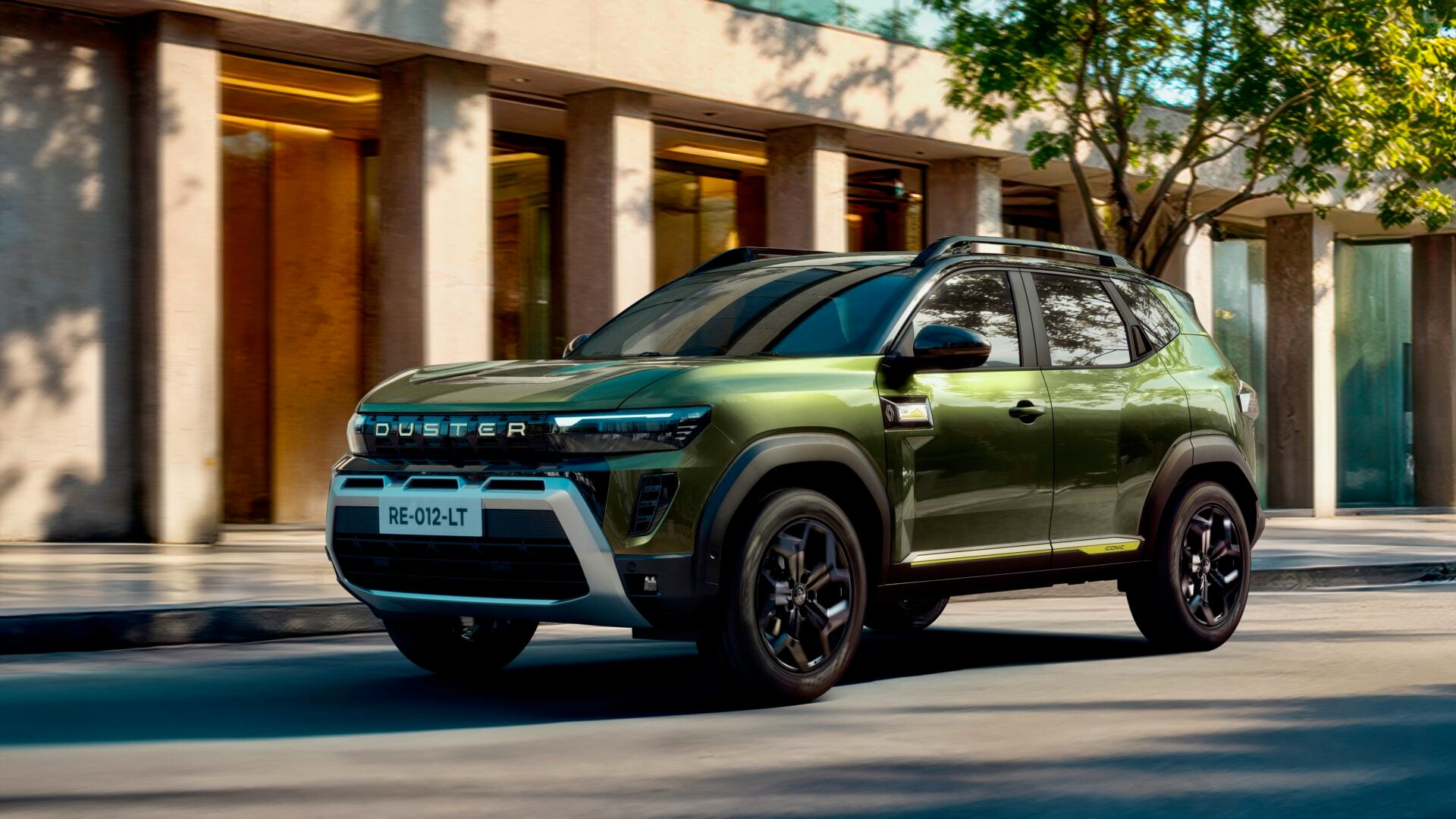 Renault Duster: Updated model revealed with new styling, features for ...