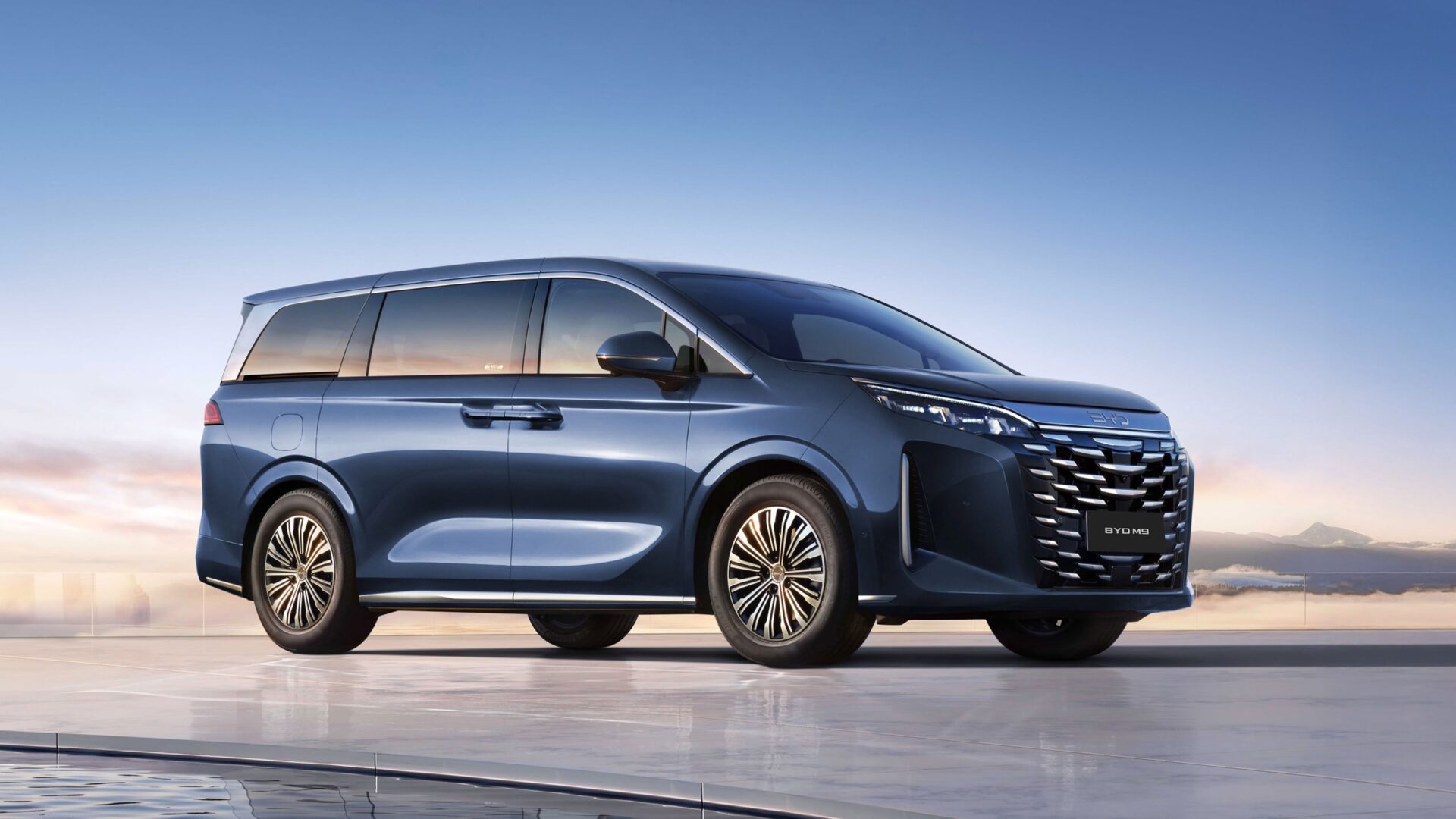 BYD aiming to topple Kia Carnival with new M9 people mover in Australia