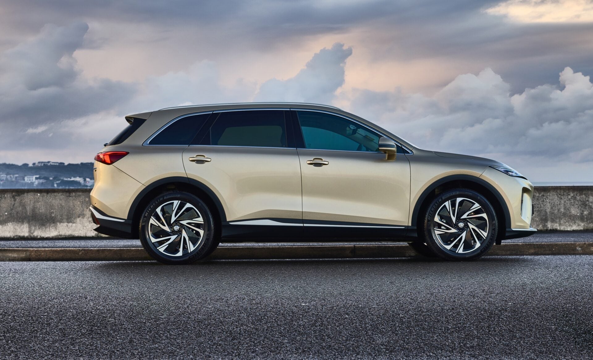 MGS6 EV first drive: A lot of medium SUV for the money