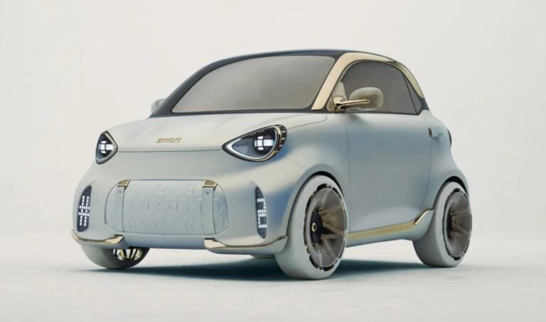 Smart goes back to its roots with pint-sized #2 car preview